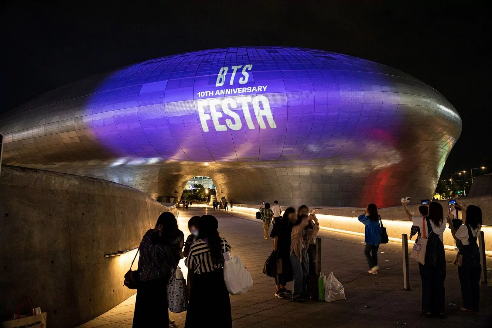 Fans and friends celebrate 10 years with BTS | Bandwagon | Music media